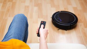 What's the difference between robotics and artificial intelligence ...