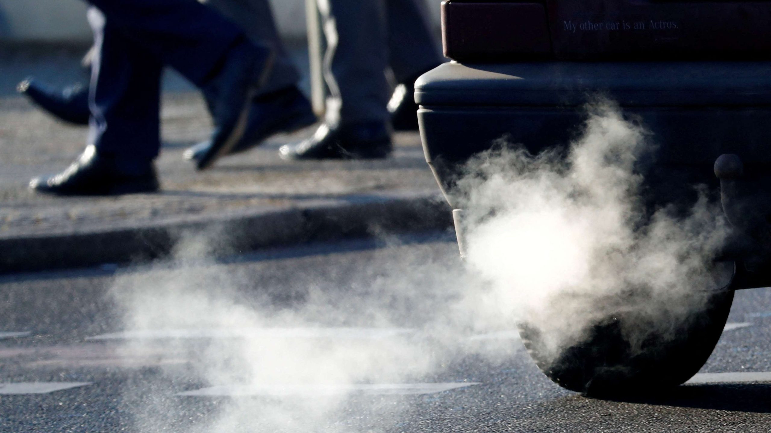 Explainer - What Are e-Fuels, and Can They Help Make Cars CO2-Free ...