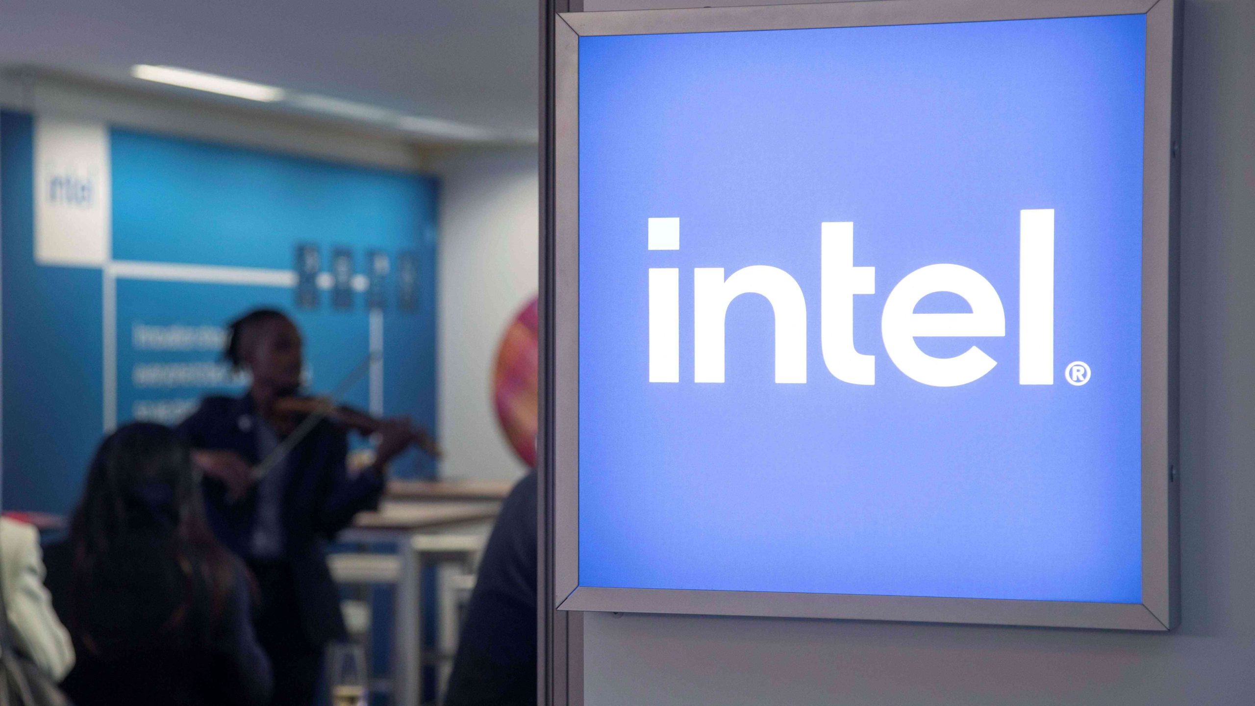 Intel to Work with Arm on Chip Manufacturing Compatibility - Inside Telecom