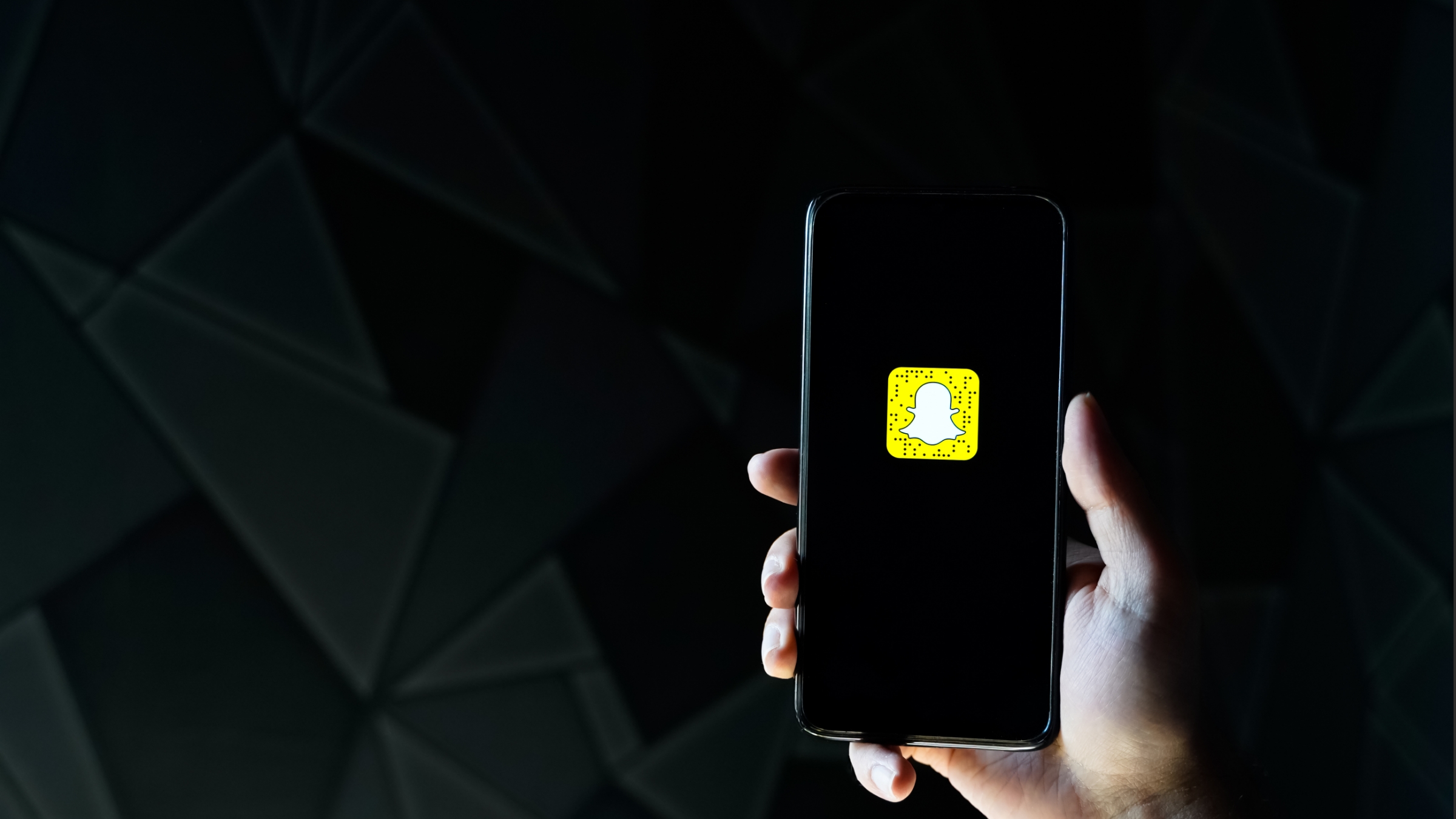 Gambling Advertising ban on Snapchat Awareness - Inside Telecom
