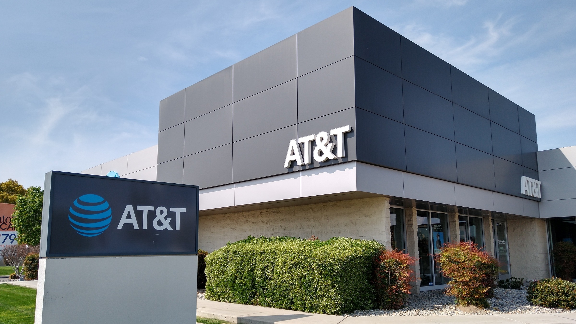 AT&T Pledges $250 Bln on Telecom Network Infrastructure - Inside Telecom