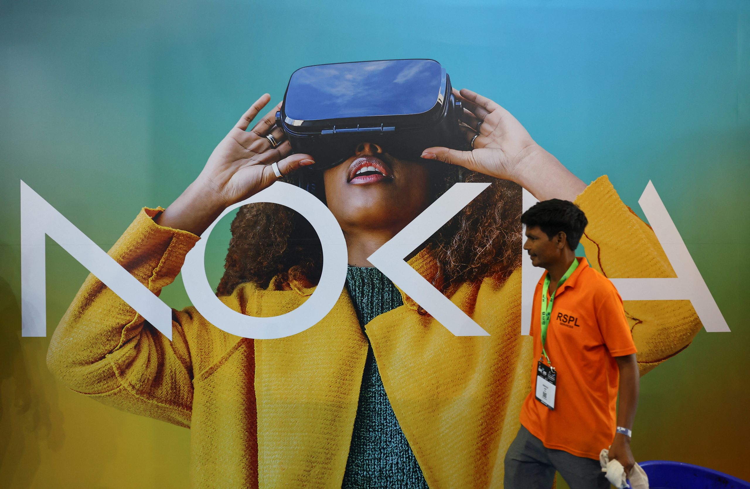 Nokia sales beats first-quarter estimates as AI boom lifts again ...