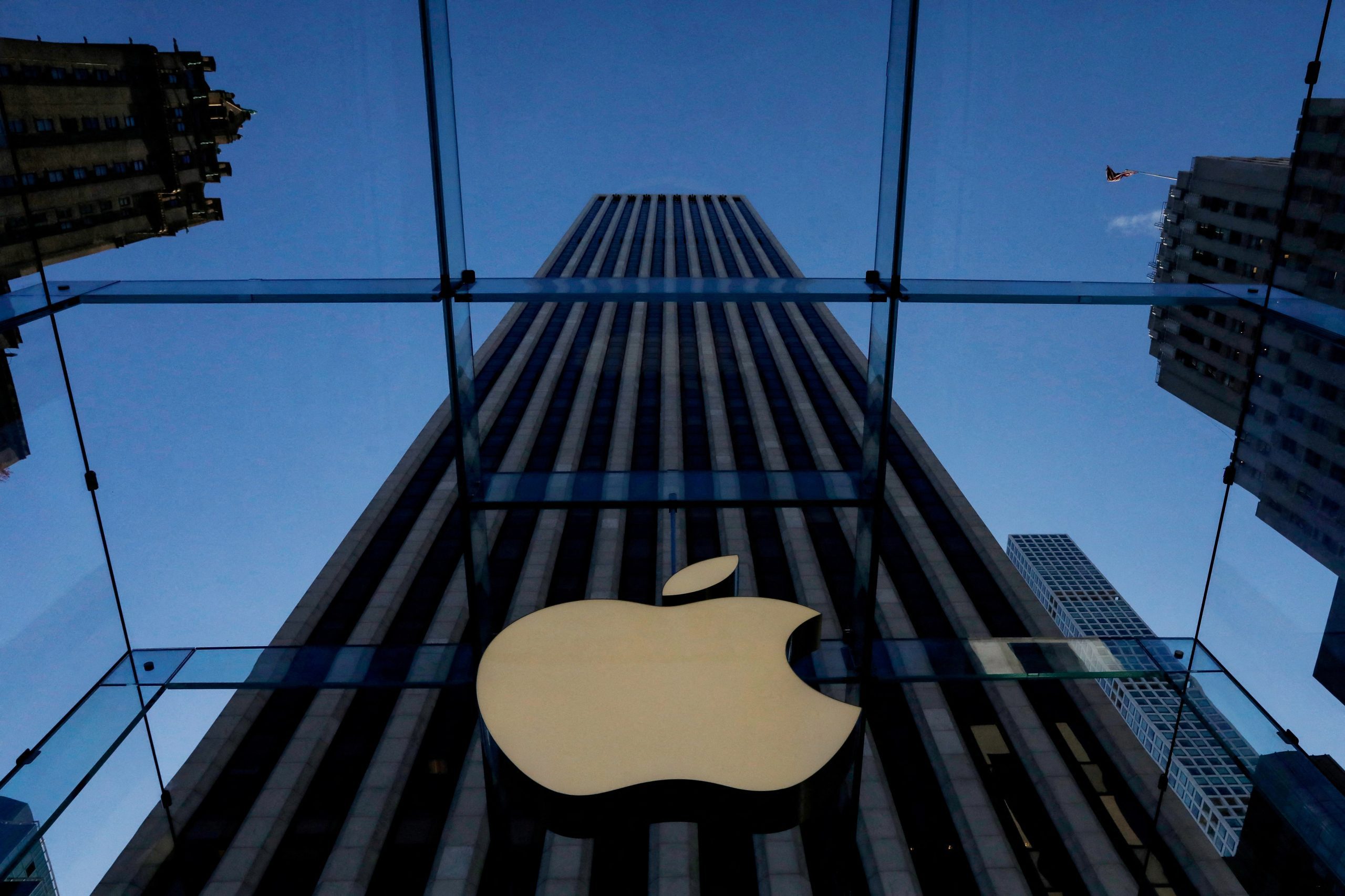 Apple's foldable iPhone faces engineering snags - Inside Telecom